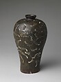 Maebyeong with chrysanthemum decoration - Korea - Goryeo dynasty (918 ...