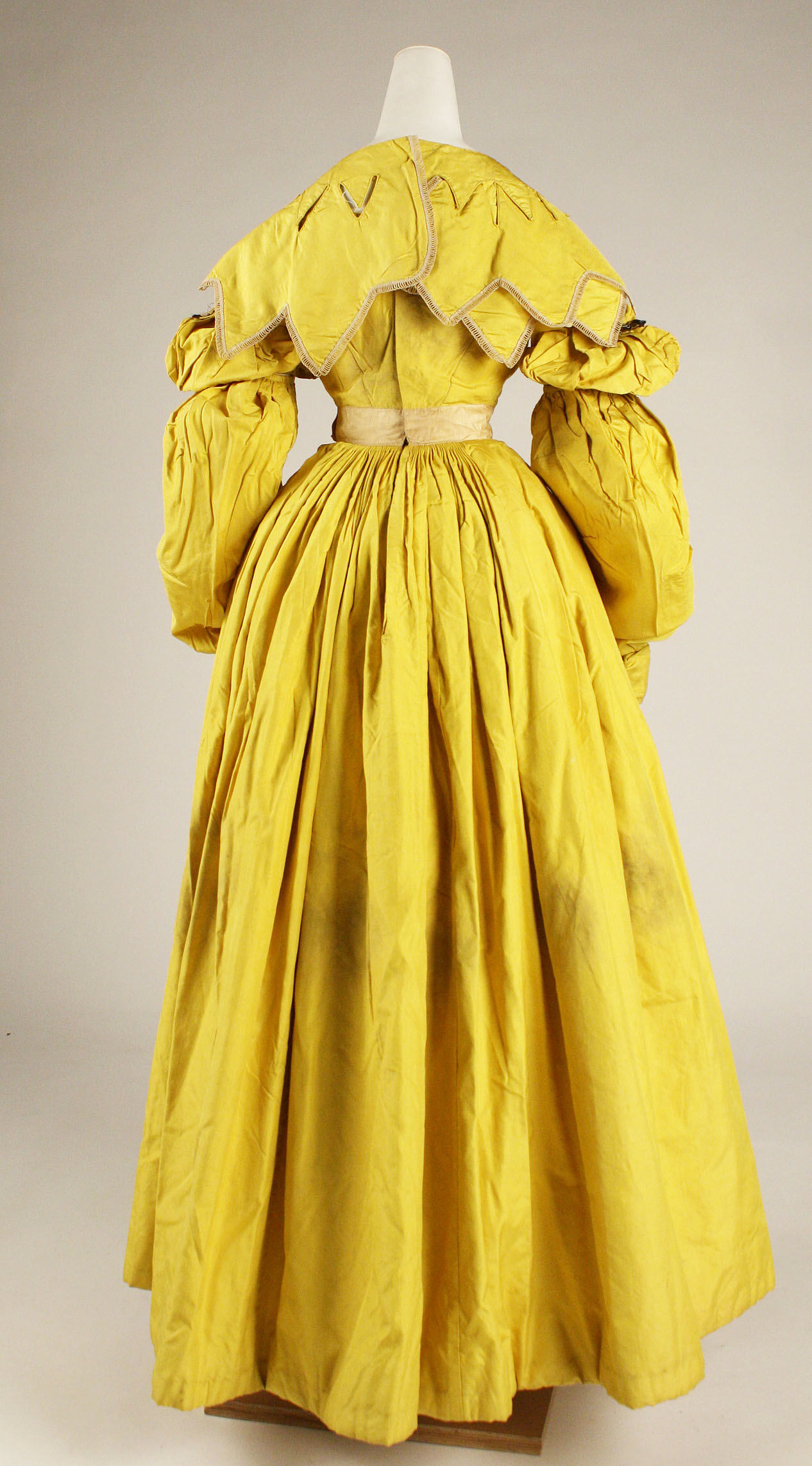 Dress | British | The Metropolitan Museum of Art