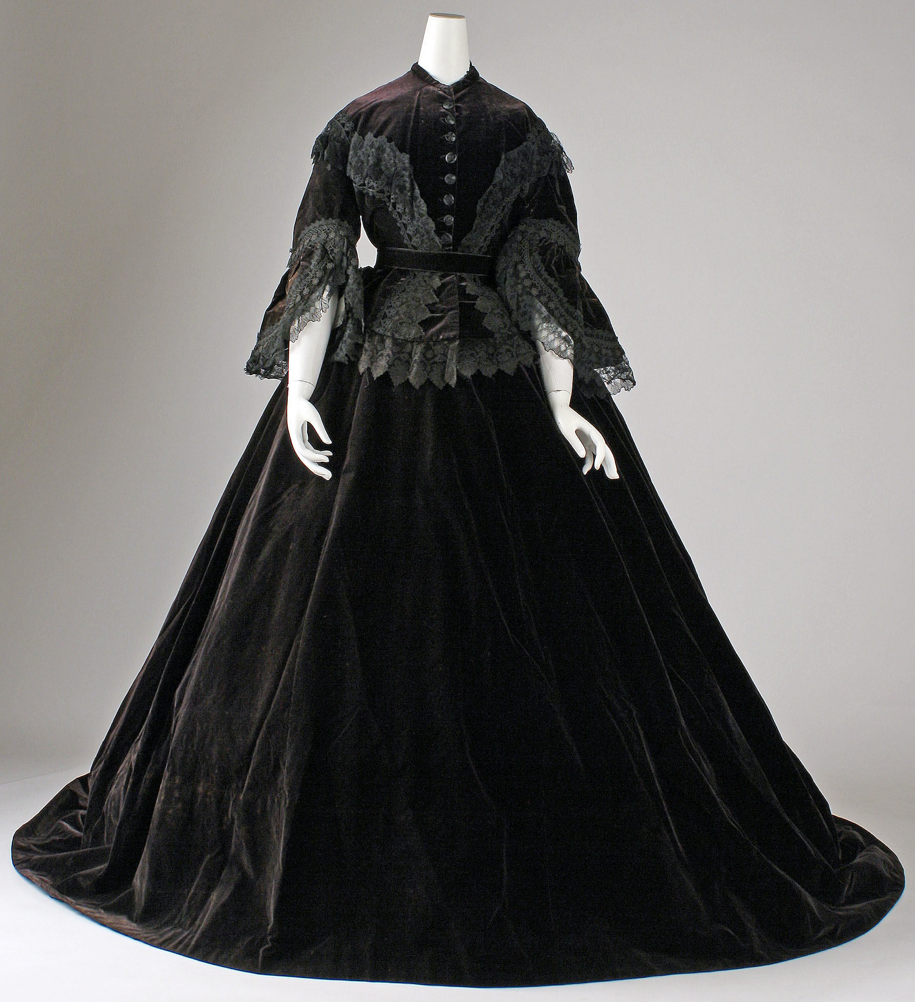 Dress | French | The Metropolitan Museum of Art