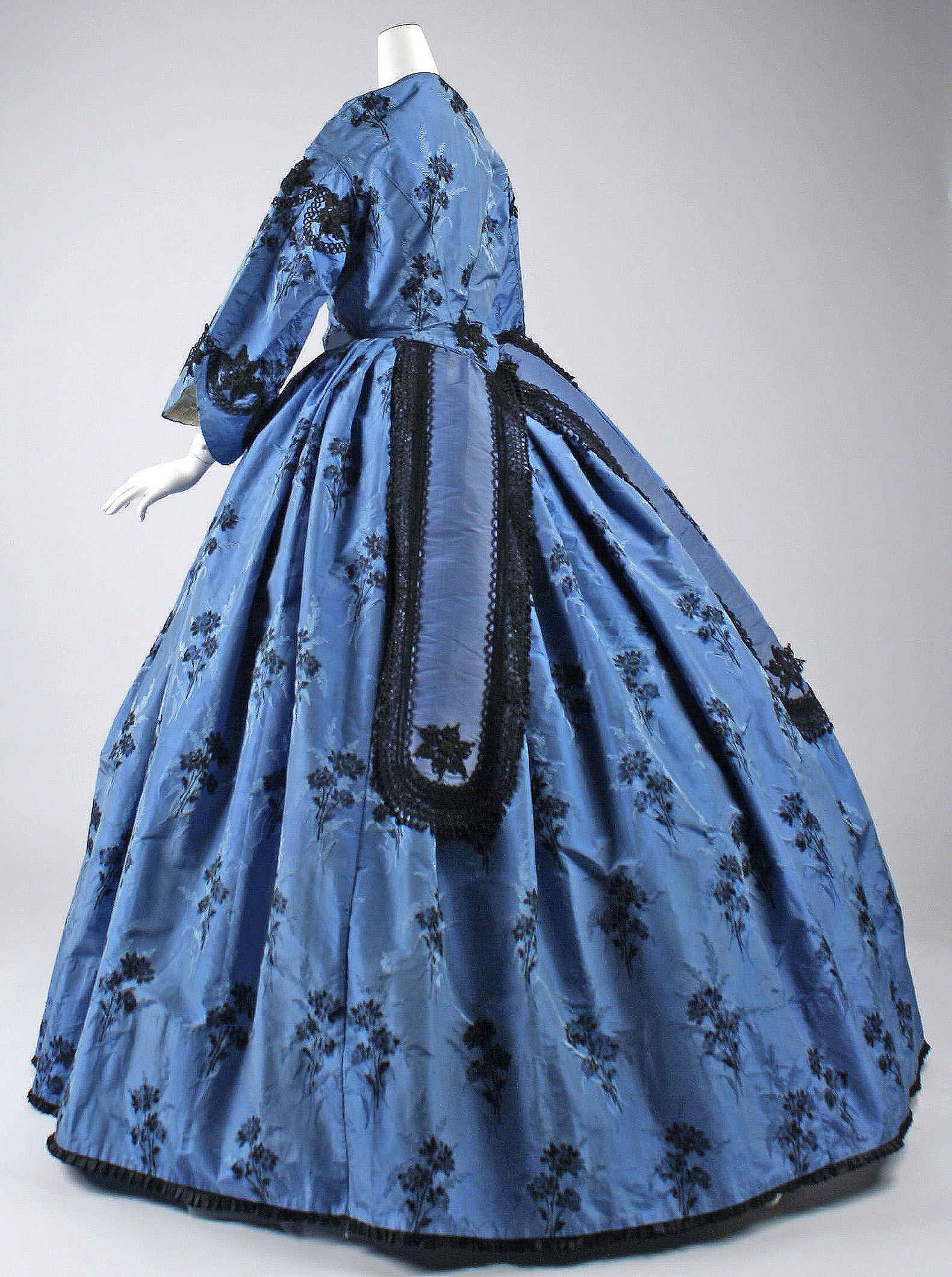 Dress | French | The Metropolitan Museum of Art