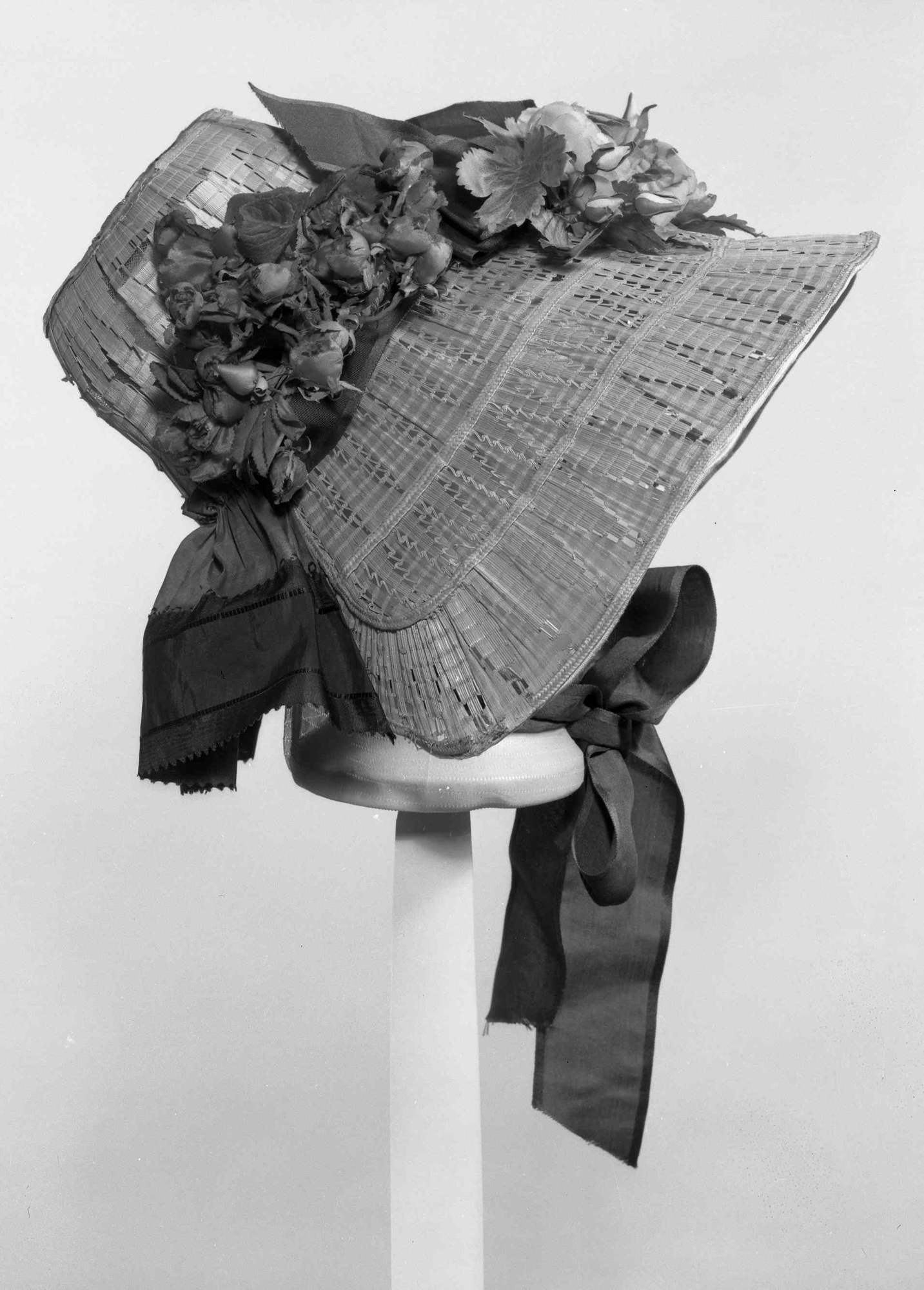 Poke bonnet | American | The Metropolitan Museum of Art