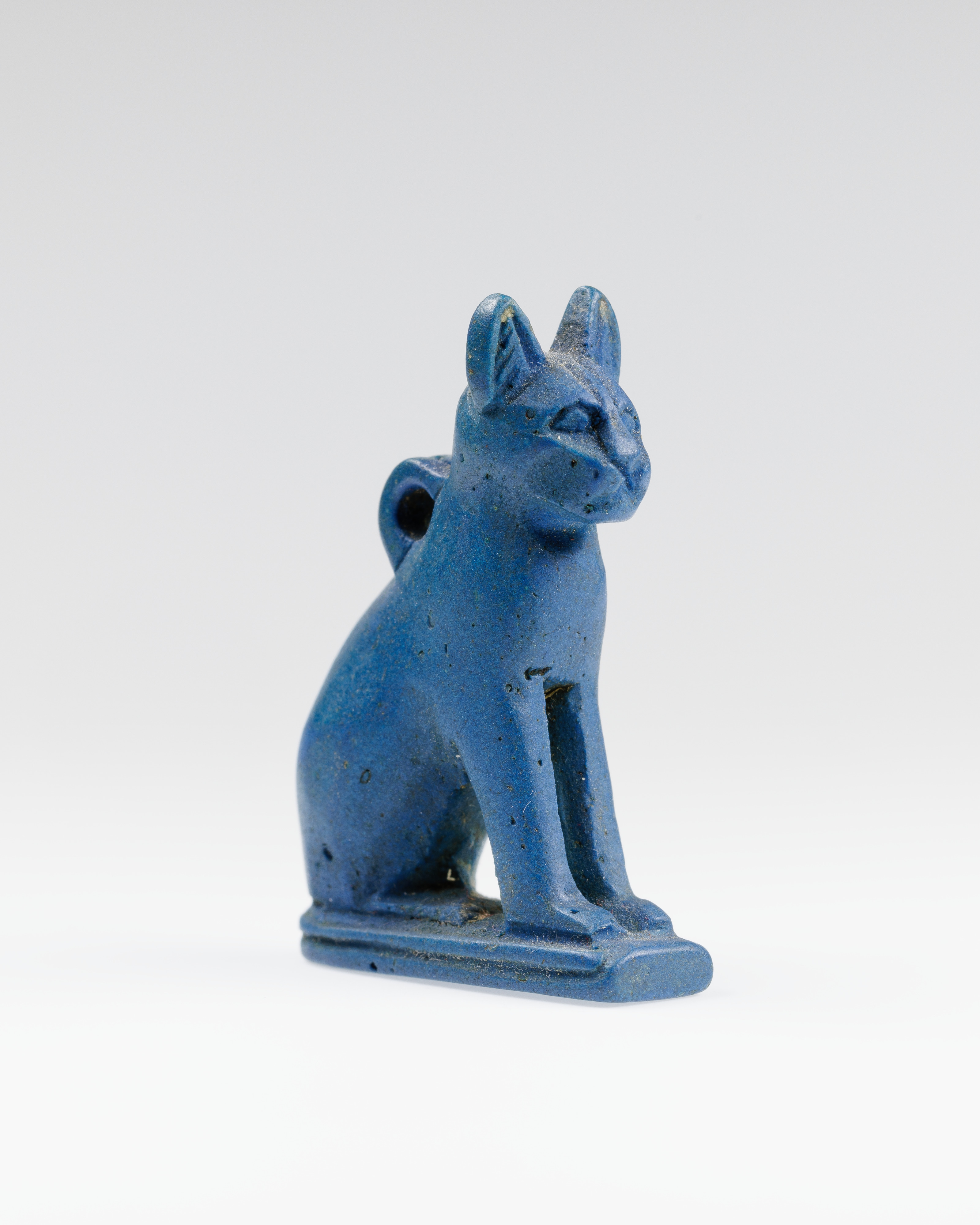Cat amulet | Late Period–Ptolemaic Period | The Metropolitan Museum of Art