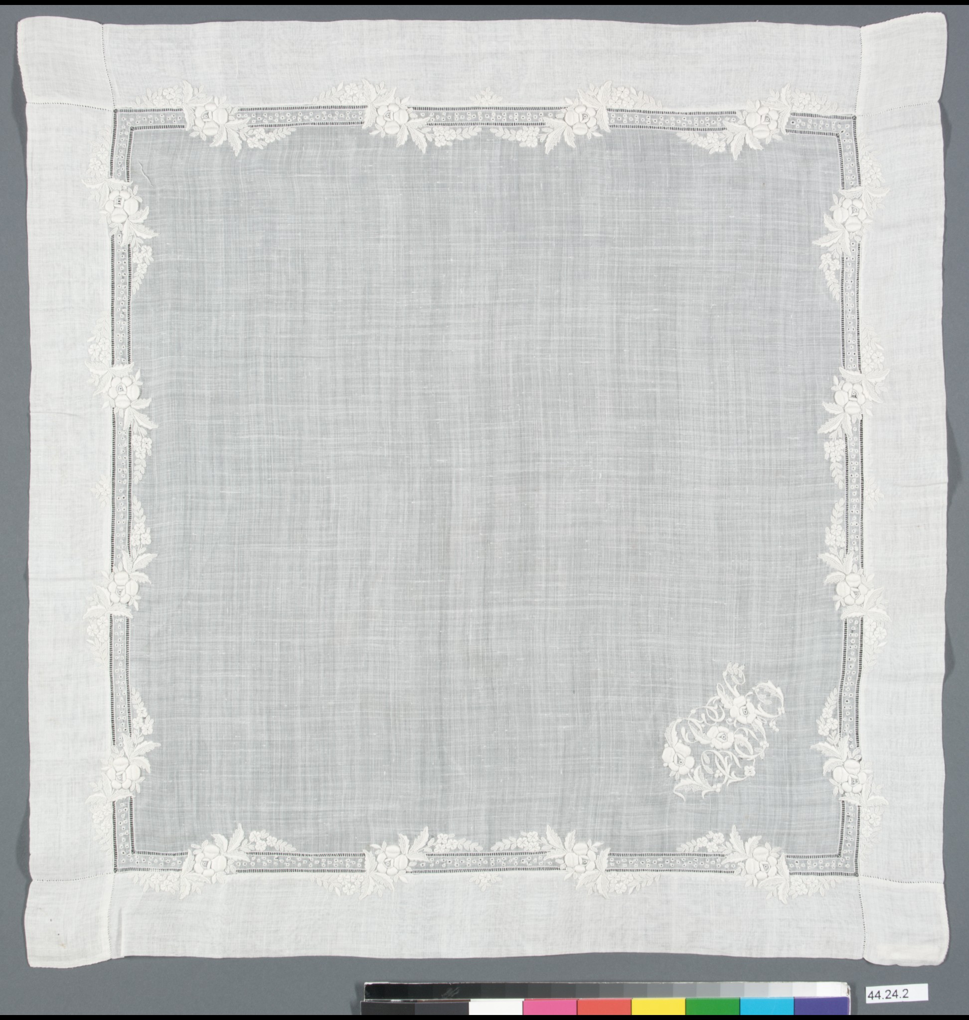 Handkerchief | French | The Metropolitan Museum of Art