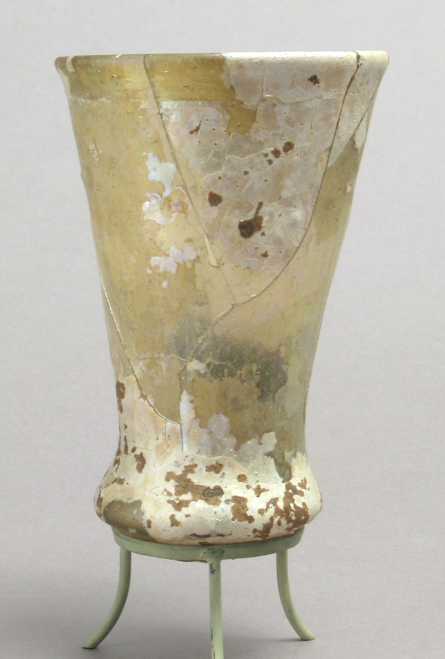 Bell Beaker | Frankish | The Metropolitan Museum of Art