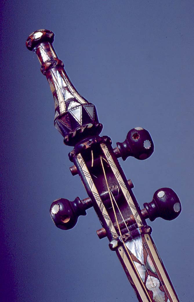 Kamanche | Iranian (Persian) | The Metropolitan Museum of Art