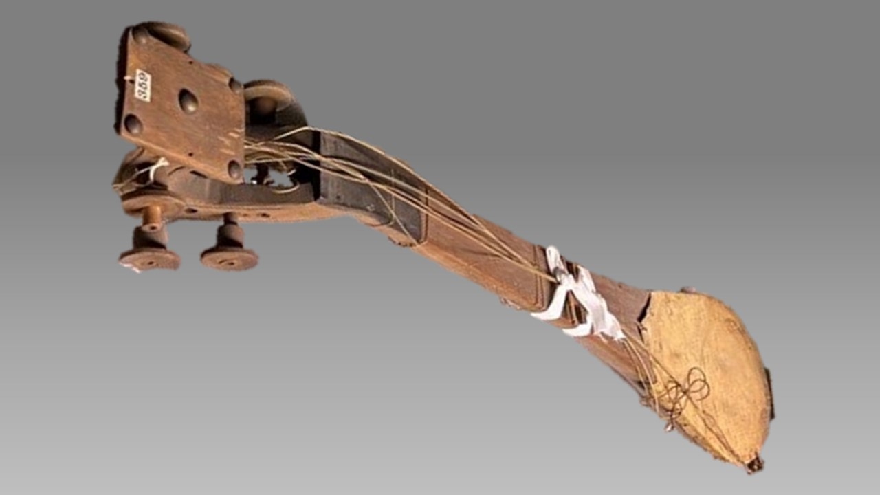 Stringed Instrument (Qanbus) | Arabian | The Metropolitan Museum of Art